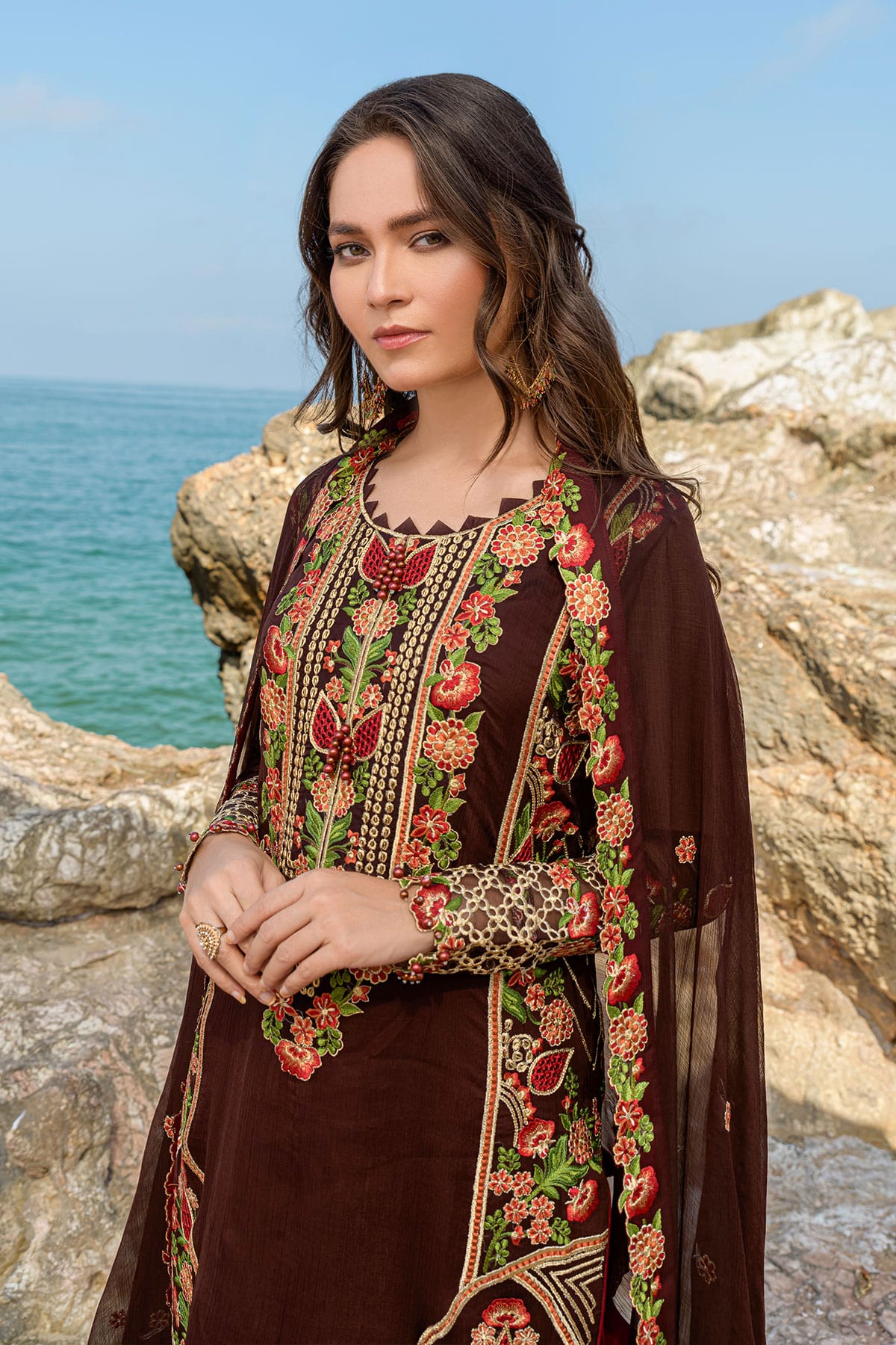 KAIRAH – Woven Palace