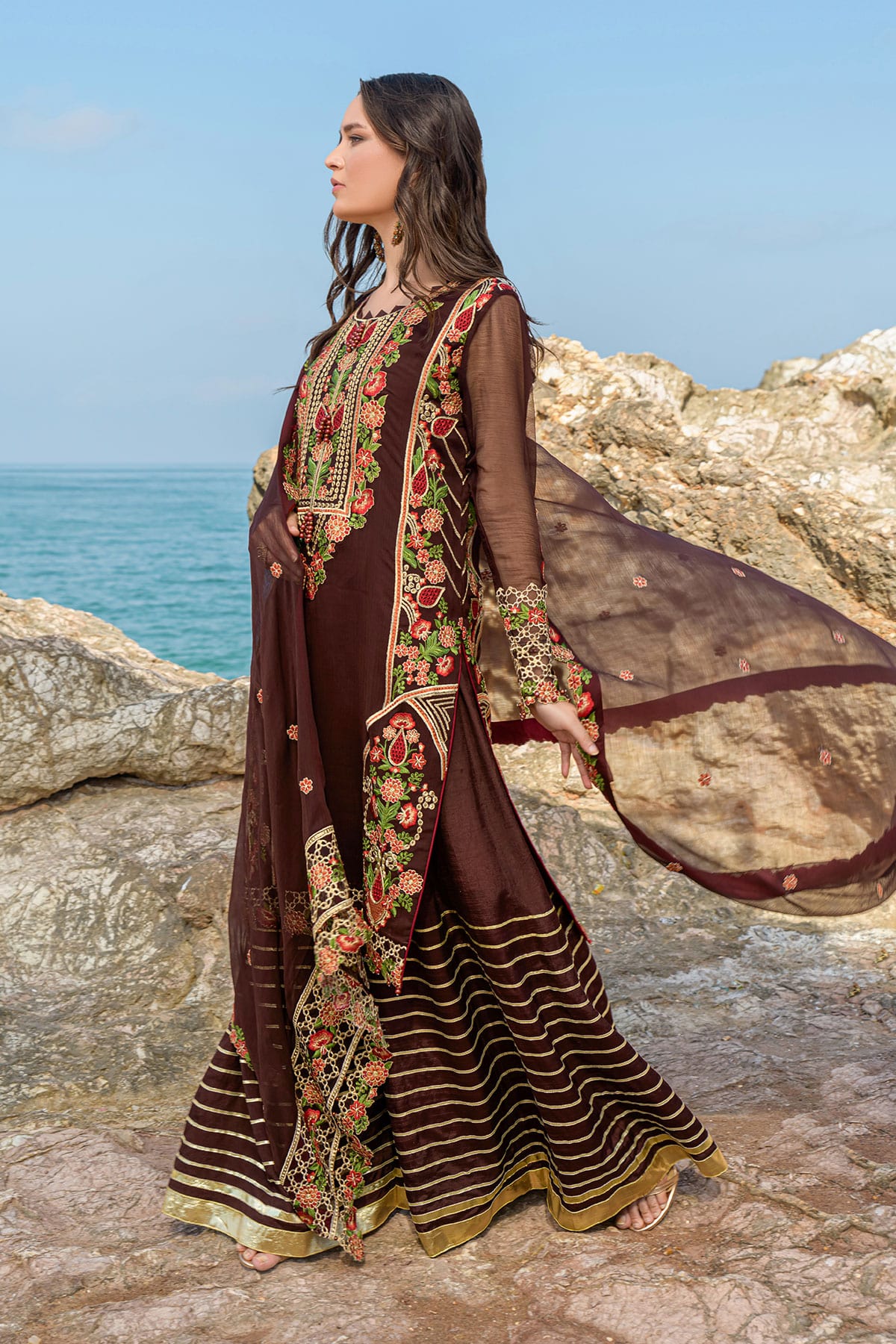 KAIRAH – Woven Palace